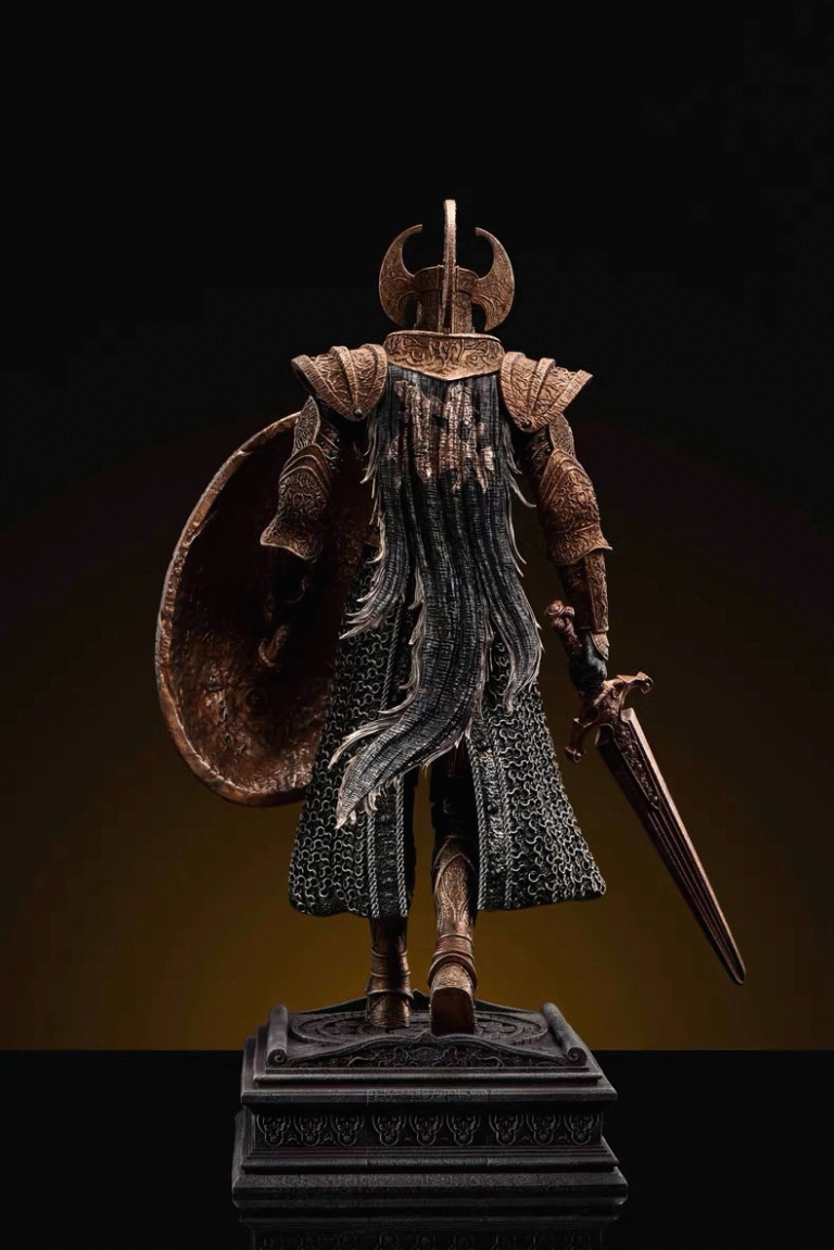 Elden Ring - Crucible Knight - Sword & Wing - Monkey Hobby since 2017